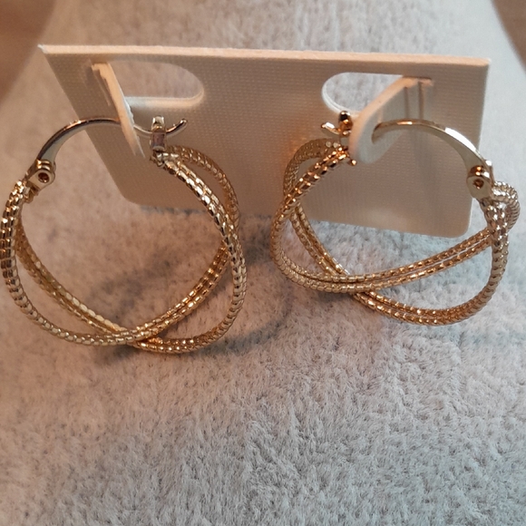 Jewelry | Elegant Gold Hoop Earrings | Poshmark